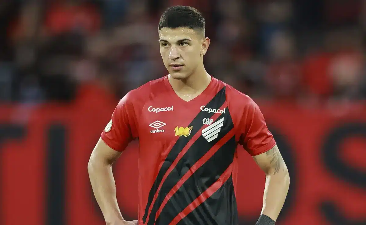 River cerró la llegada de Lucas Esquivel como su octavo refuerzo ...