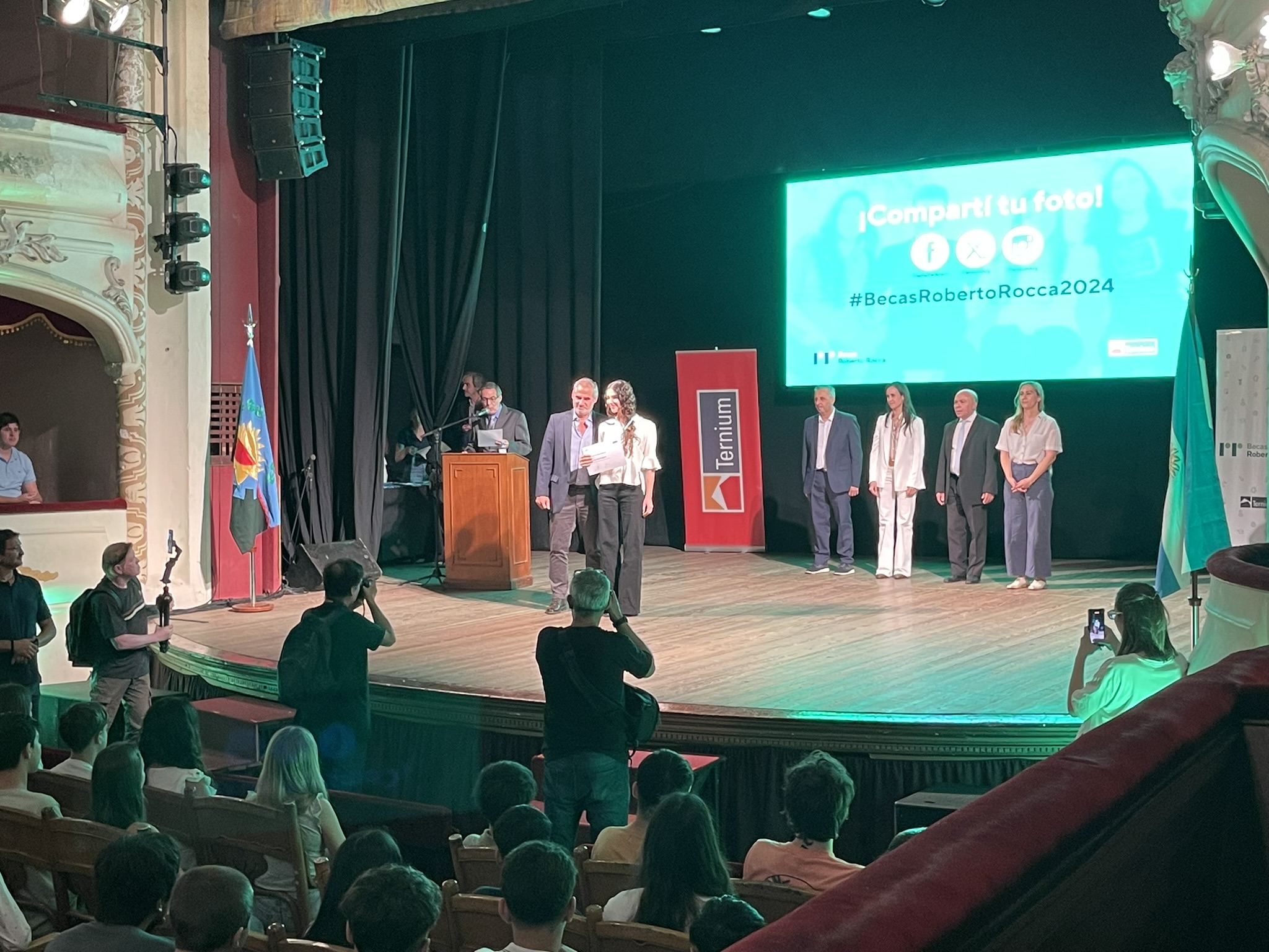 Comenzó la inscripción para las Becas Roberto Rocca | Diario El Norte ...