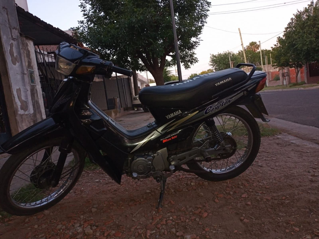 Sustrajeron una moto del fondo de una panadería ubicada en Av.Savio al 700 | Diario El Norte ...