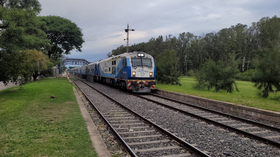 Salieron a la venta los pasajes para trenes de larga distancia para los meses de mayo y junio ...