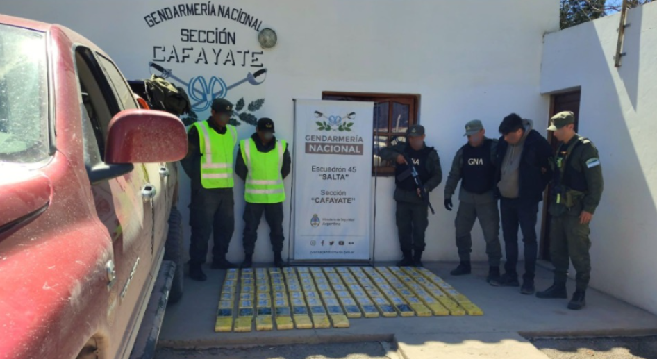Duro golpe al narcotráfico: Gendarmería incautó más de 330 kilos de cocaína en Jujuy y Salta ...