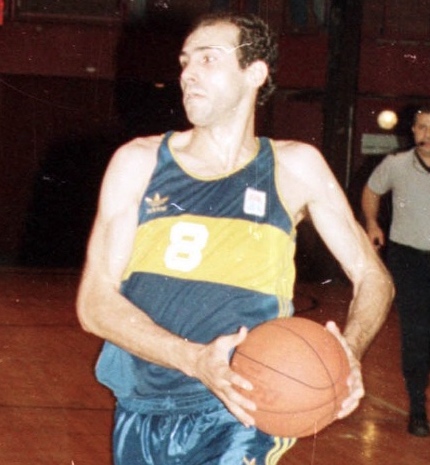 Básquet: a veinte años del último partido oficial de Julio Ariel ...