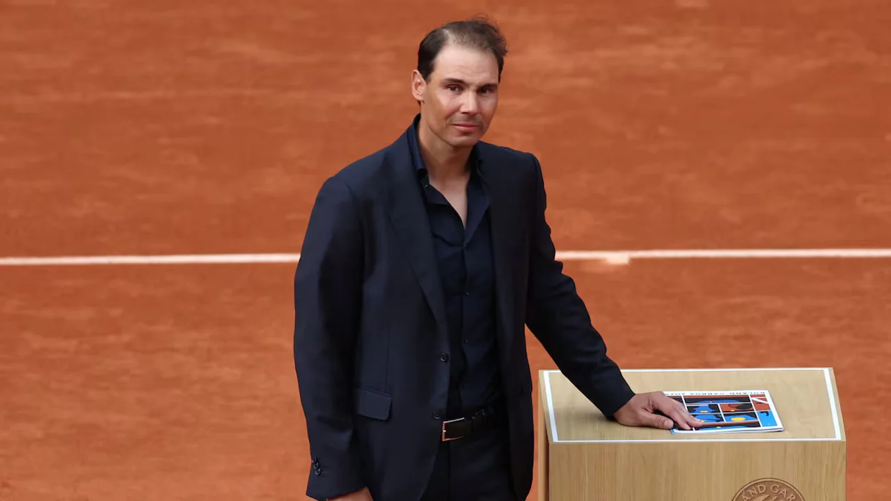 Emotivo homenaje en Roland Garros para el español Rafael Nadal, el máximo ganador del Grand Slam ...