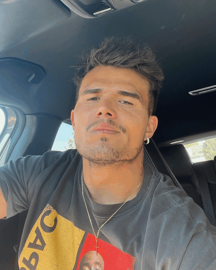 El futbolista mexicano que está cerca de Wanda Nara aseguró que hablan desde hace tres años ...