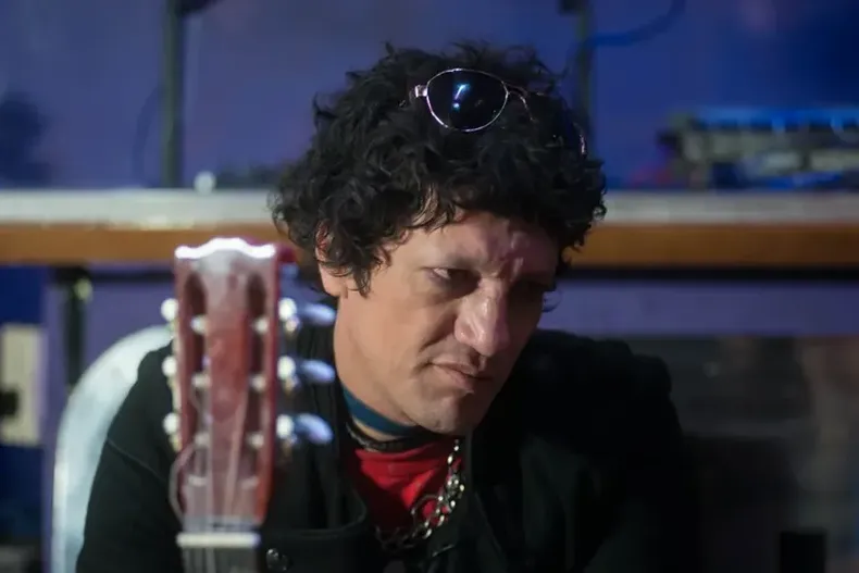 El día que "Pity" Álvarez rompió un Fairlane comprado en Lobería ...