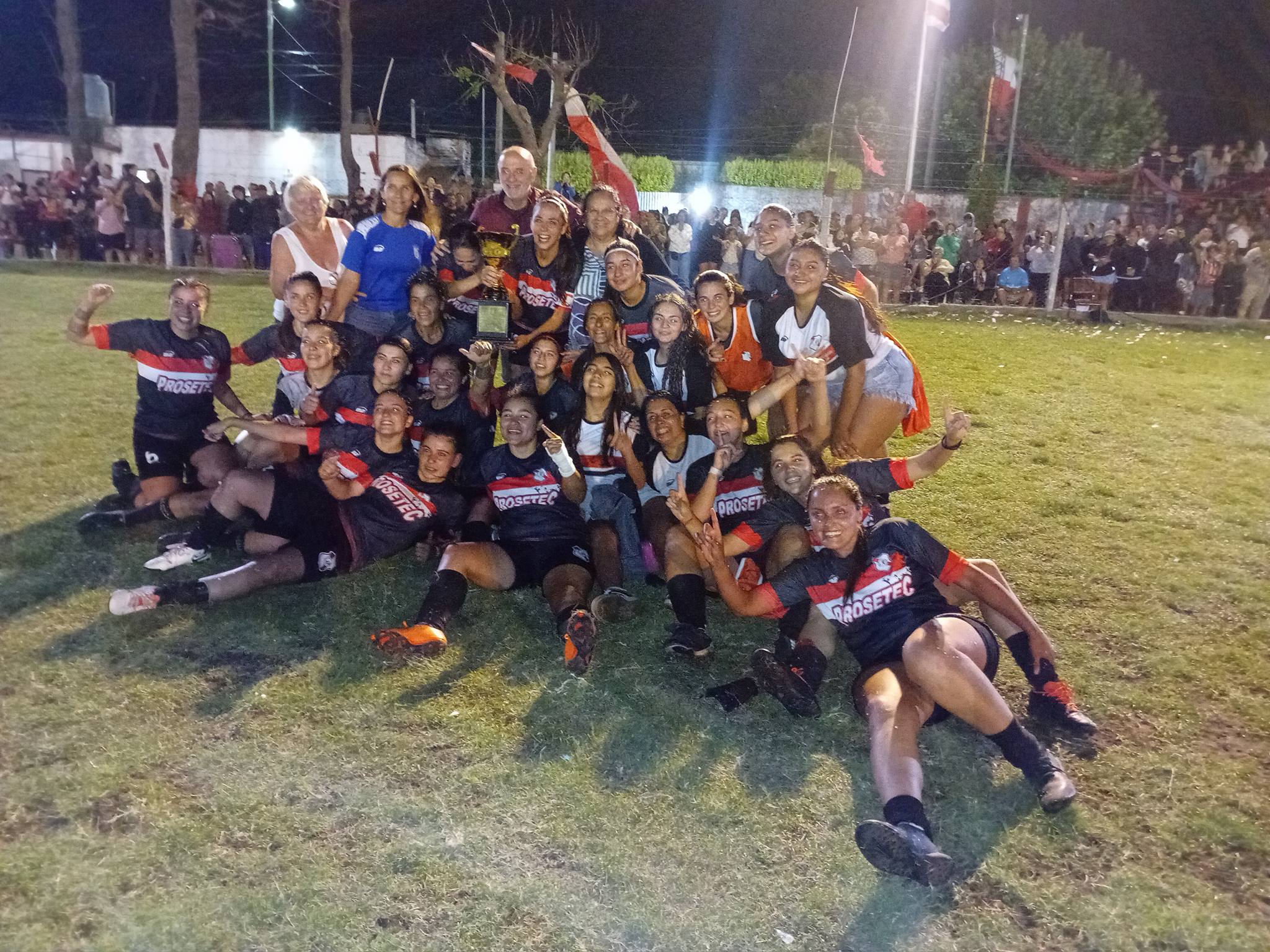 Fútbol femenino: Matienzo es el campeón del Torneo Clausura 2025 ...
